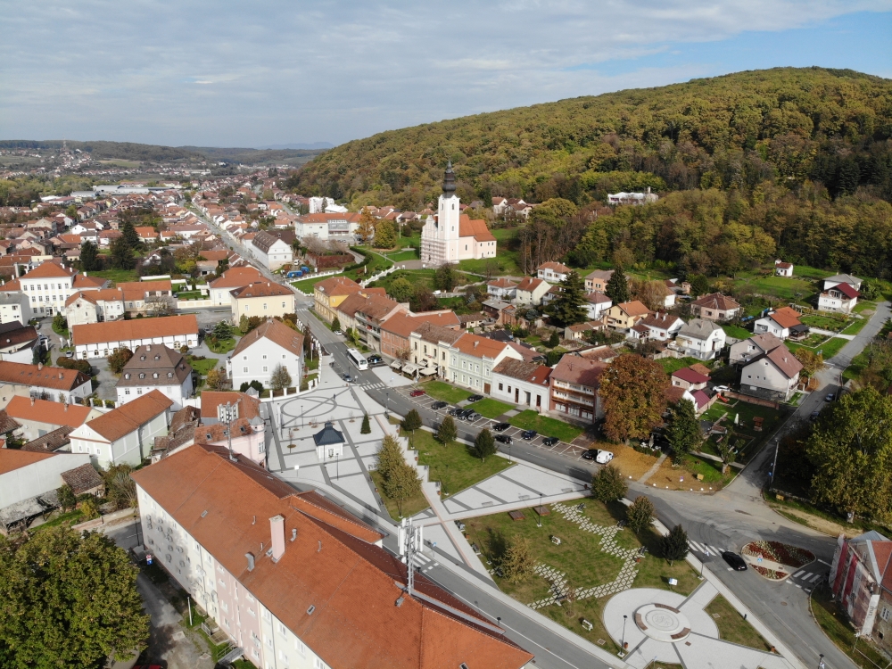 POVIJESNA CRTICA GRADSKOG MUZEJA Pakračko zeleno more - Pakrački LIST
